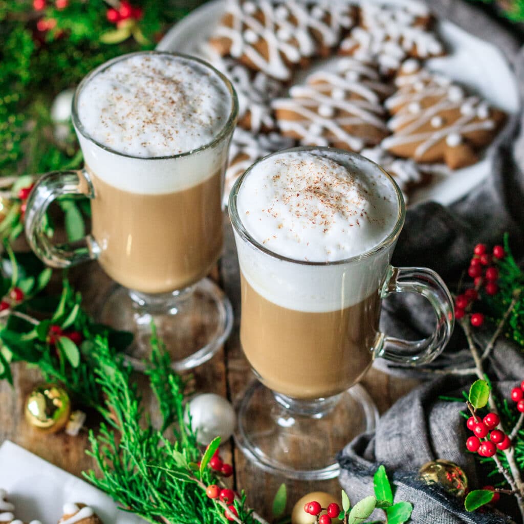 Copycat Starbucks Gingerbread Latte - Savor the Flavour