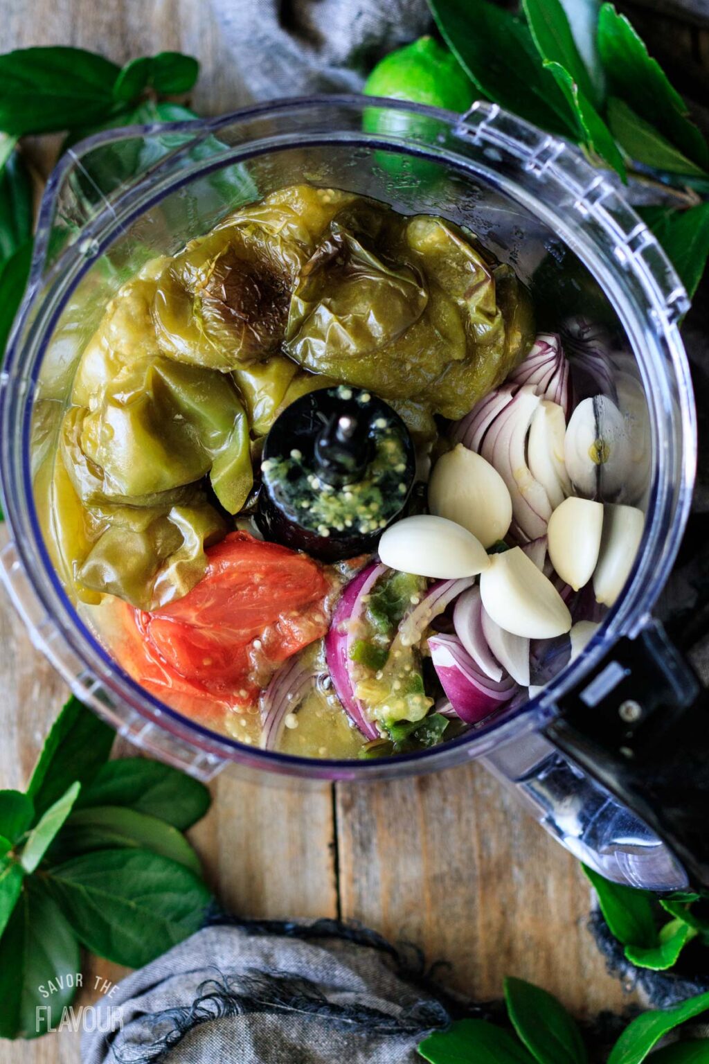 Chipotle Tomatillo-Green Chili Salsa (Copycat) - Savor the Flavour