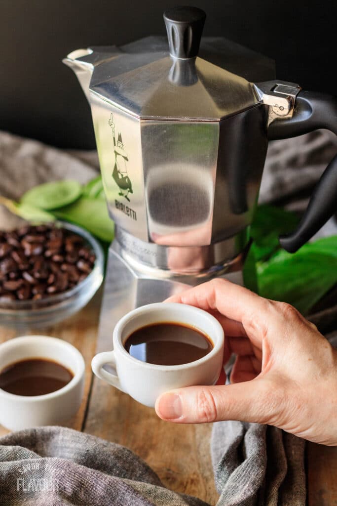 How to Make Moka Pot Coffee - Savor the Flavour