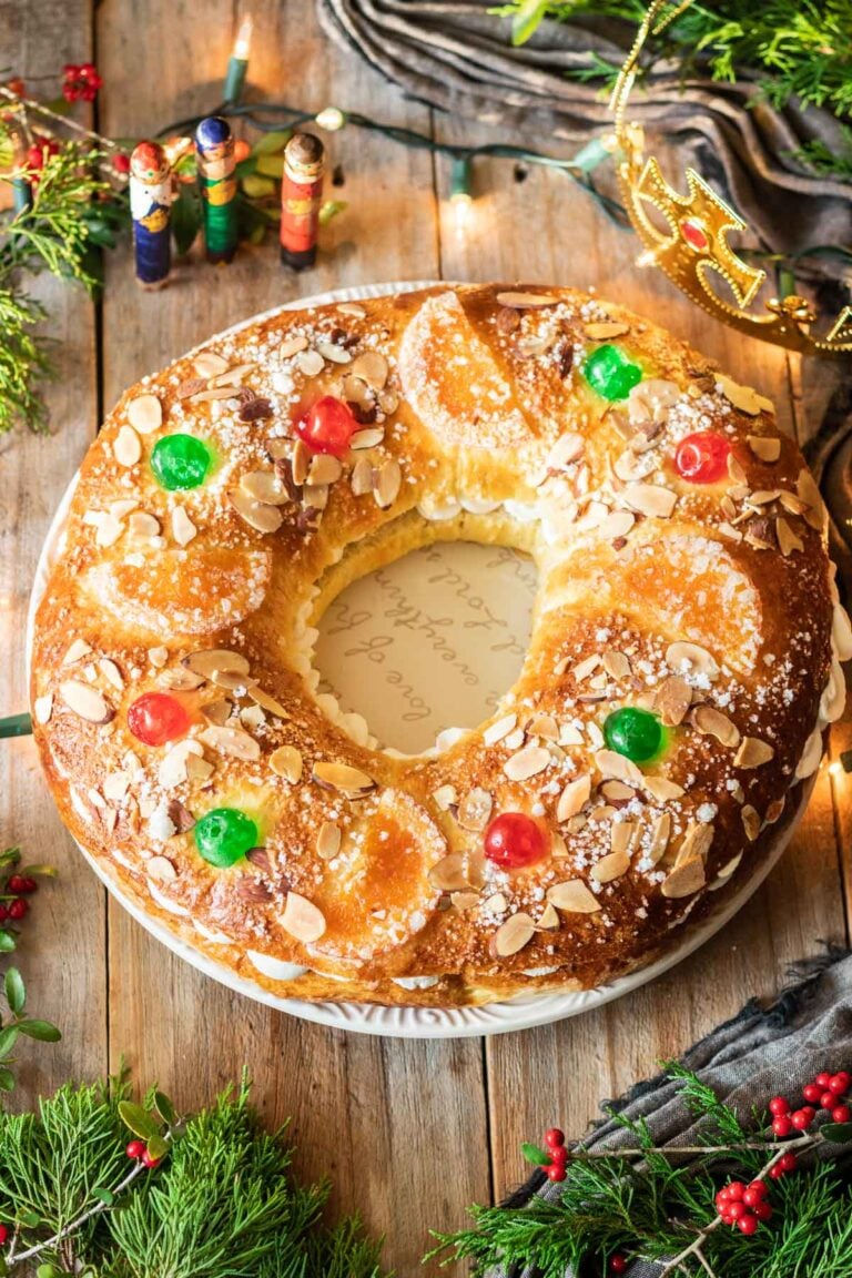 Roscón de Reyes (Spanish Kings' Cake) - Savor the Flavour