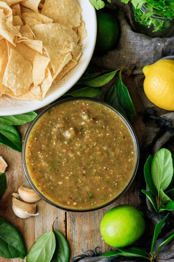 Chipotle Tomatillo-Green Chili Salsa (Copycat) - Savor the Flavour