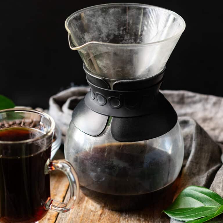 How to Make Pour Over Coffee - Savor the Flavour