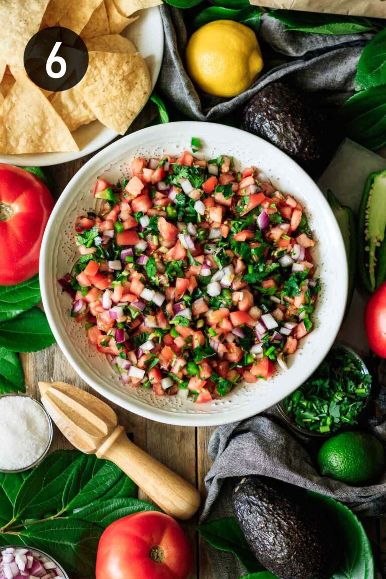 Chipotle Fresh Tomato Salsa (Copycat Recipe) - Savor the Flavour